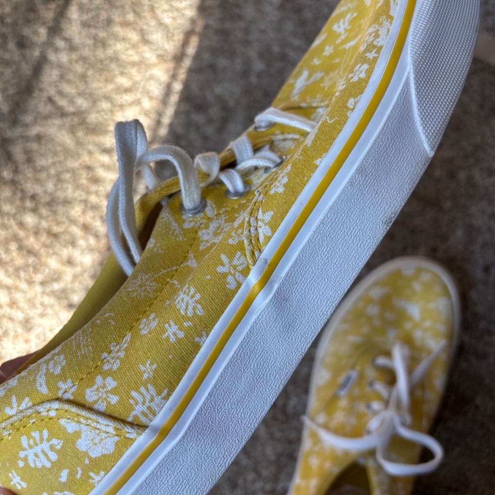 Vans Doheny Yellow Tropic Floral Canvas, Size 8- Fant… - Gem